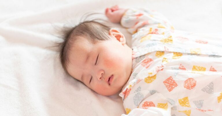 How to Dress Your Baby for Cold Weather - Dr. Green Mom